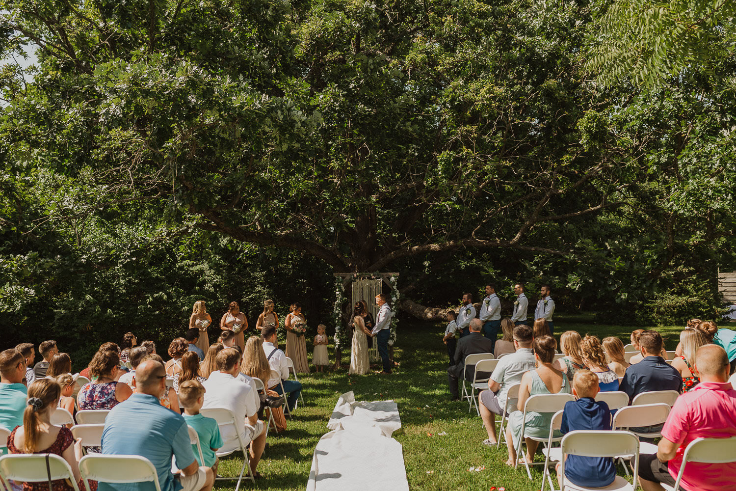 10 Creative and Unique Wedding Ideas - Caitlyn Cloud Photography