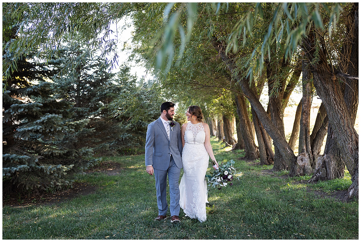 Wedding at Heartland Country Barn - Caitlyn Cloud Photography